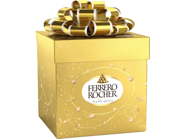 Ferrero Rocher Cube 225 gram Krokant Wafel met Chocolade