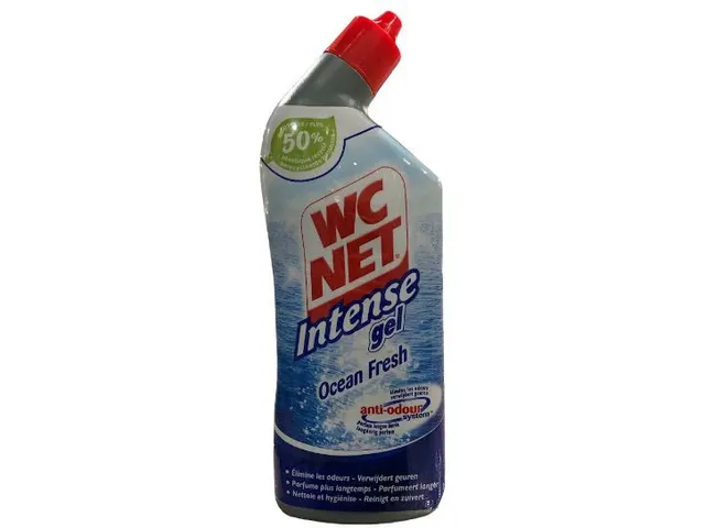 Wc Net toiletreiniger Intense Ocean Fresh fles van 750 ml
